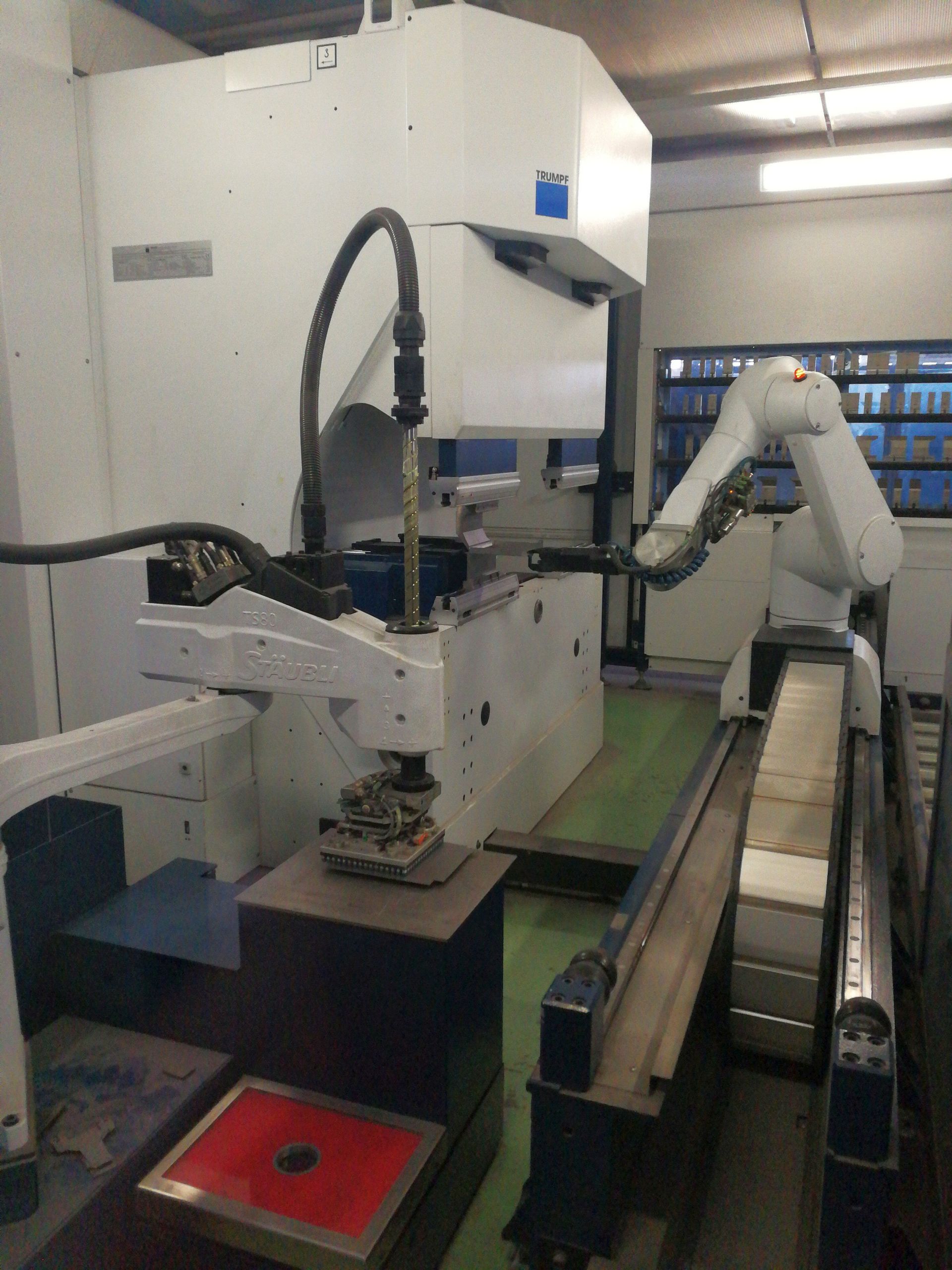 Gięcie blach, zaginanie i felcowanie - Prasy krawędziowe, centrum gnące